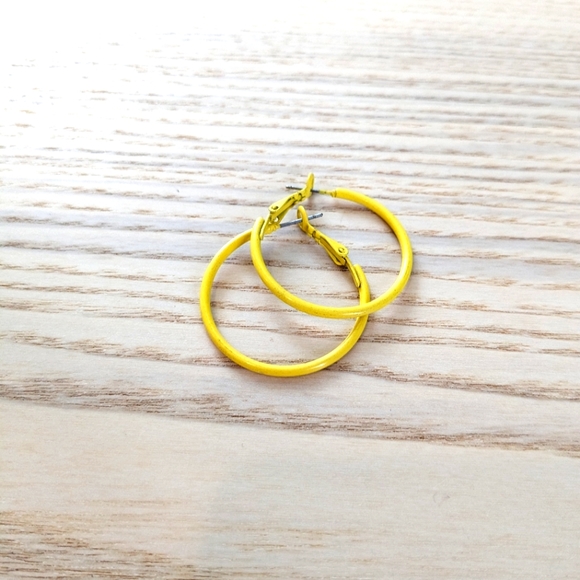Source Unknown | Jewelry | Vintage Hoops | Poshmark
